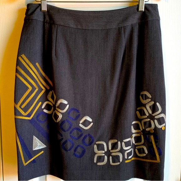 Peter Nygard | Skirts | Peter Nygard Skirt With Machine Embroidered ...